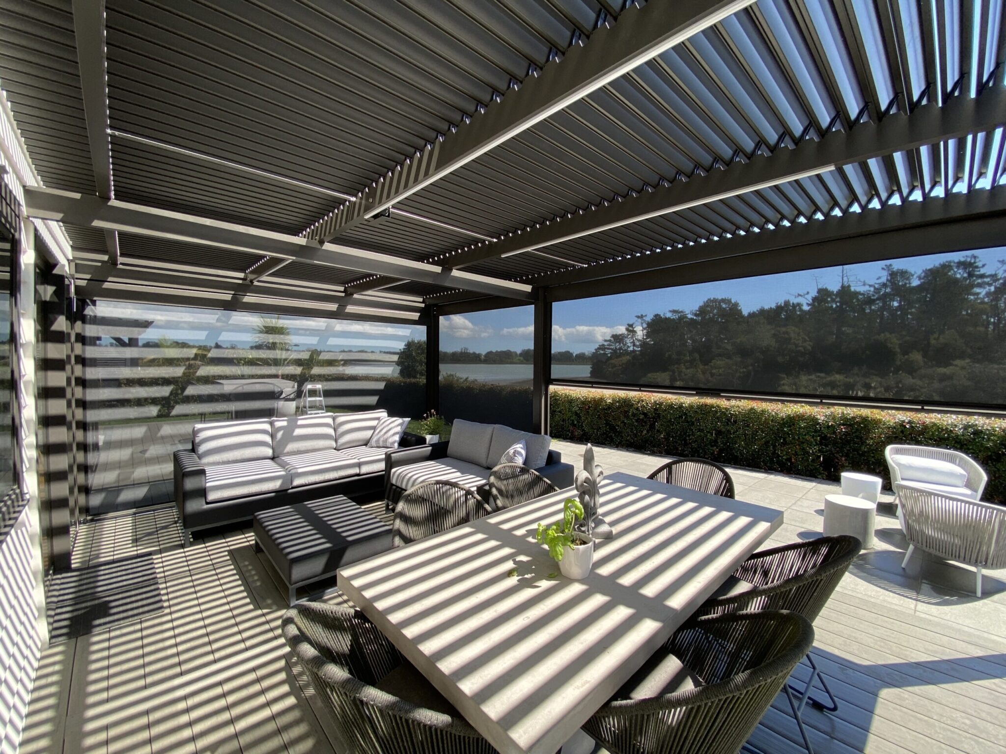 View our Custom Louvre Gallery | Louvrespan Auckland